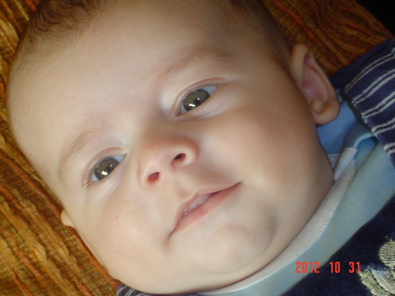 Veres Botond, született: 2012. július 24., Fényeslitke - CsaládiVilág